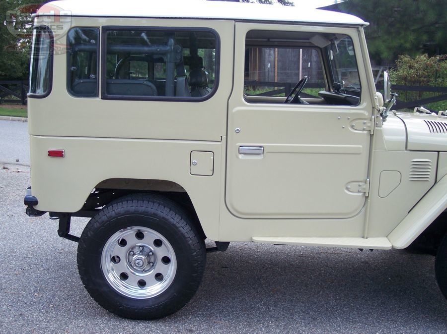 1982 Toyota FJ40 - SOLD - Cloud 9 Classics